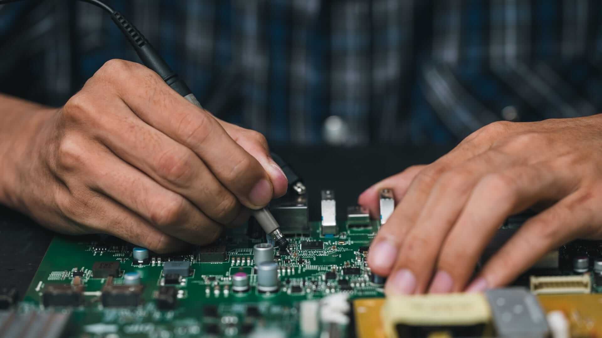 Outils de préhension et de câblage - BT Electronics